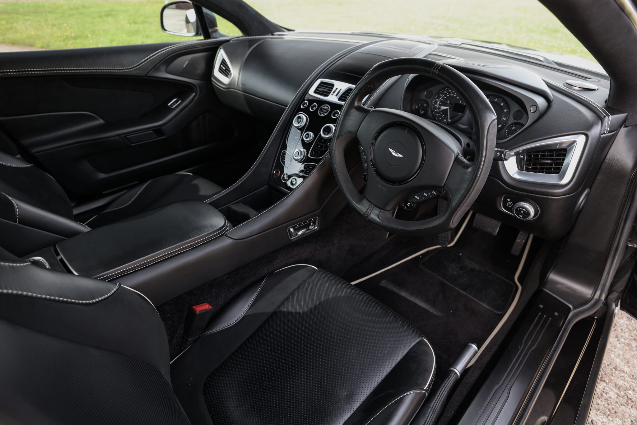 Our Inventory of Classic & Prestige Cars - Stratton Motor Company