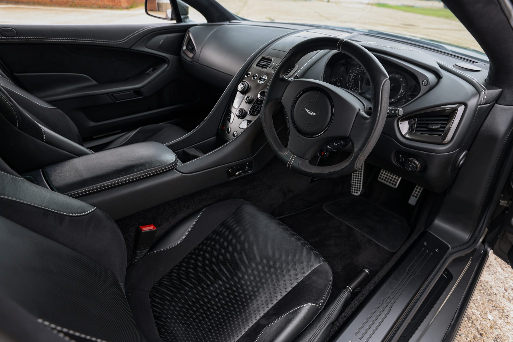 Our Inventory of Classic & Prestige Cars - Stratton Motor Company